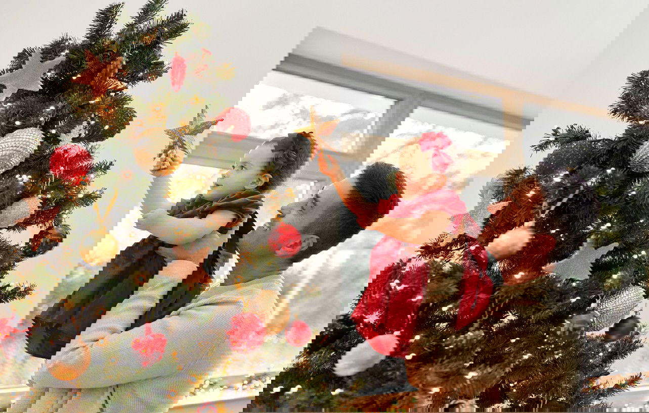 14 Things to Do on Christmas Day with No Family - GigWise