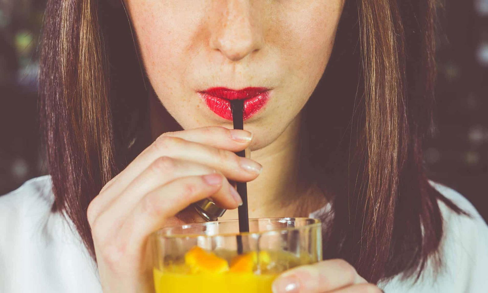 How To Stop Lipstick From Bleeding Into Wrinkles - GigWise