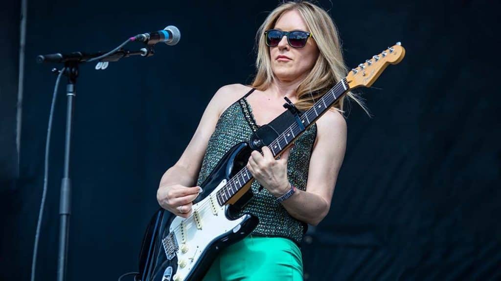 From Pop to Rock: Exploring 90s Female Singing Legends - GigWise